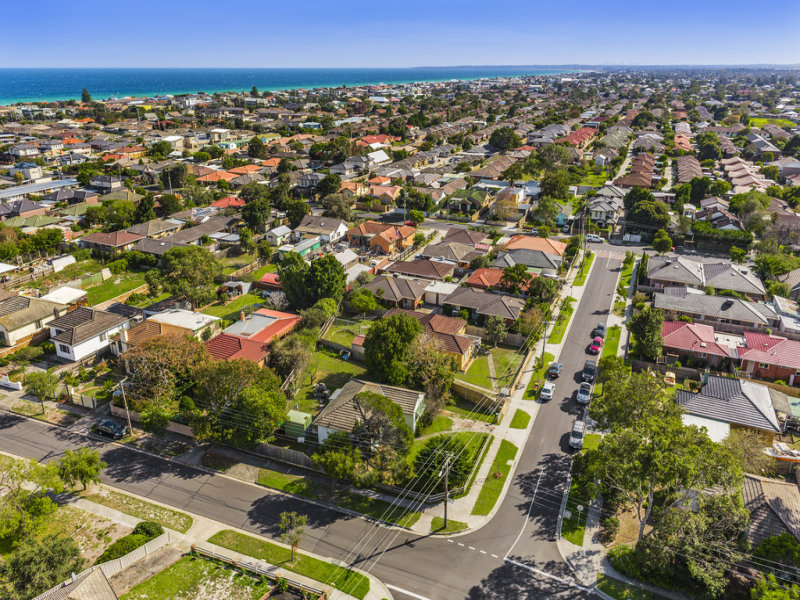 4 Genoa Avenue, Bonbeach, Vic 3196 - Property Details