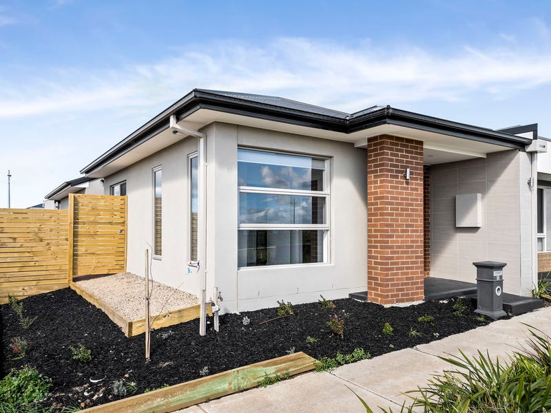 12 Esatto Walk, Wyndham Vale, VIC 3024 - realestate.com.au