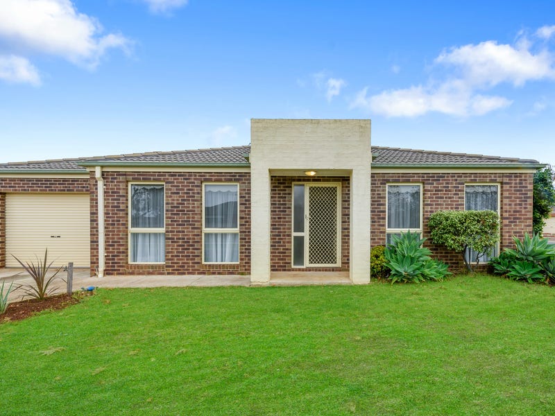 1/2 Whitfield Court, Truganina, Vic 3029 - Property Details
