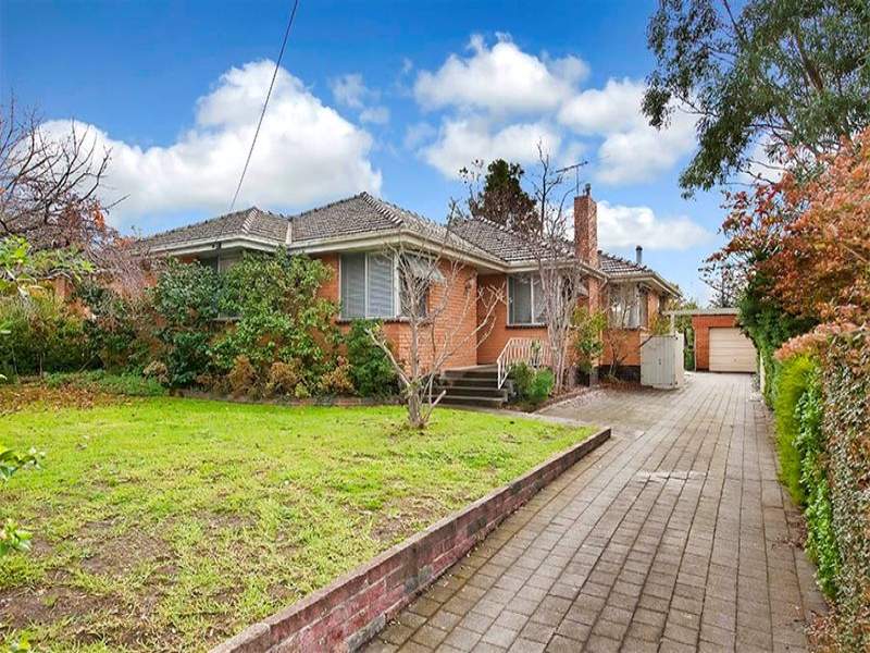 38 Ruthven Street, Macleod, Vic 3085 - Property Details