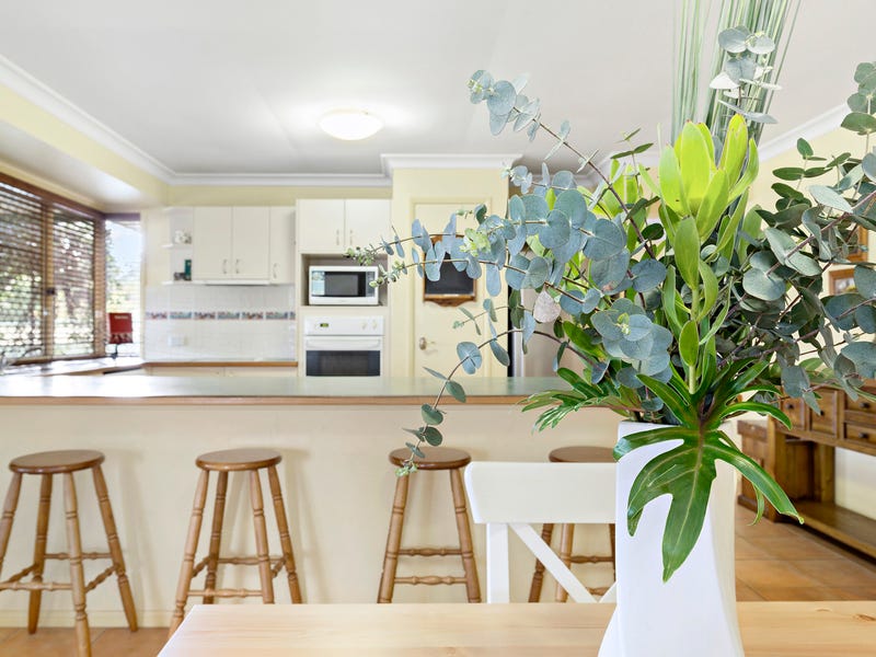 12 Rubens Street, MacKenzie, Qld 4156 - Property Details