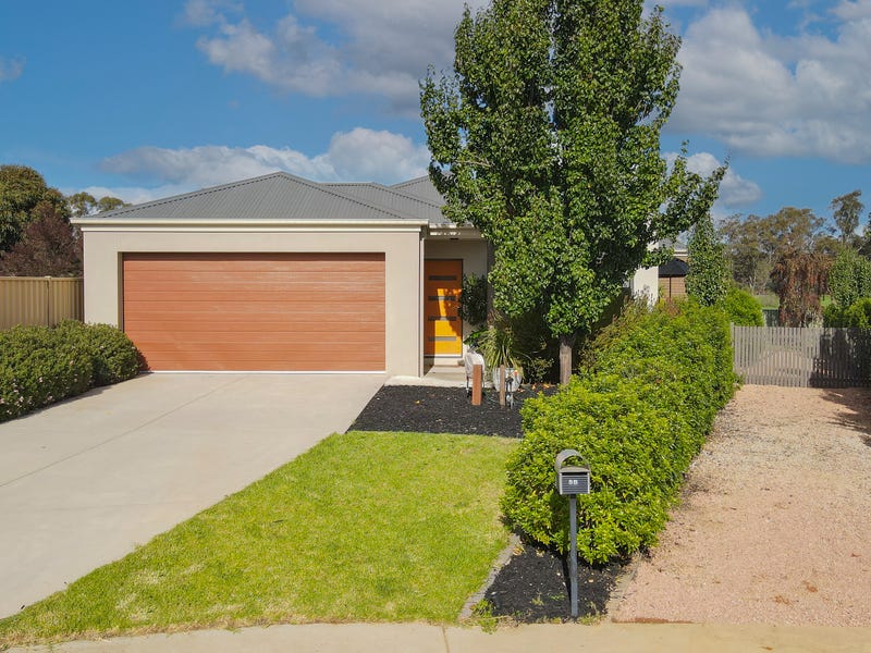 8B Lindsay Court, Strathfieldsaye, VIC 3551 - realestate.com.au