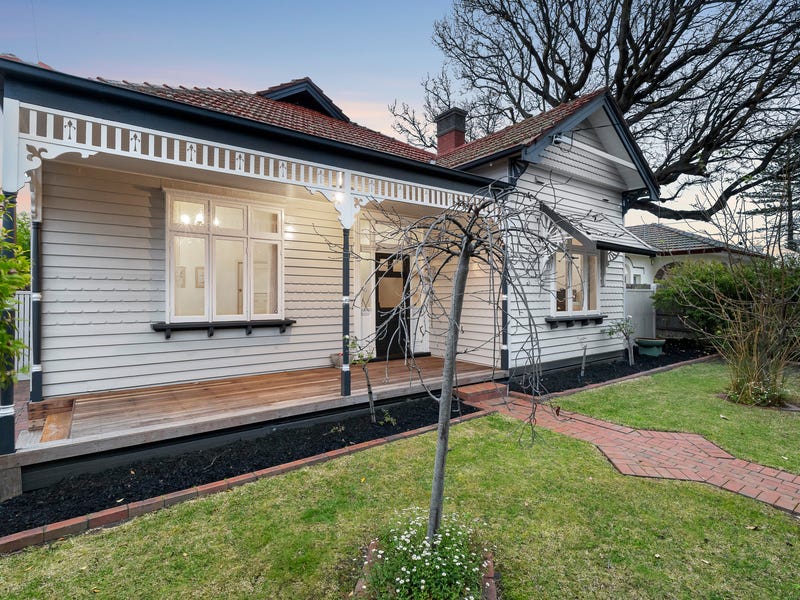 98 Bay Road, Sandringham, Vic 3191 - Property Details