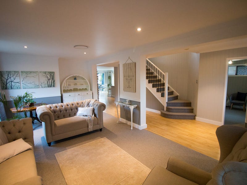 7 Vivaldi Place, MacKenzie, Qld 4156 - Property Details