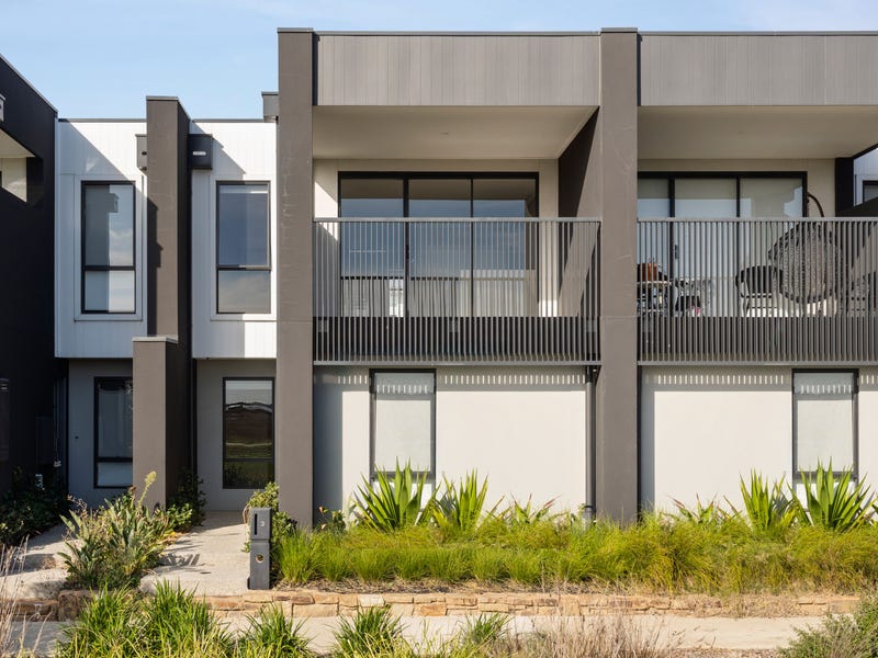 3 Gudali Walk, Clyde North, VIC 3978 - realestate.com.au