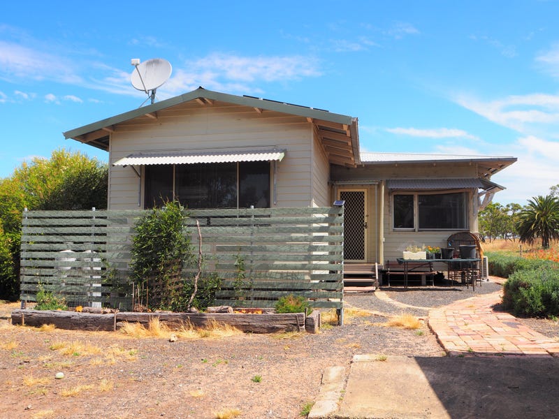 11 Clarence Street, Miram, Vic 3415 - Property Details