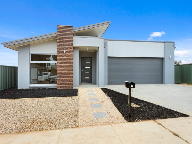 7 Rheola Drive, White Hills, VIC 3550 - realestate.com.au