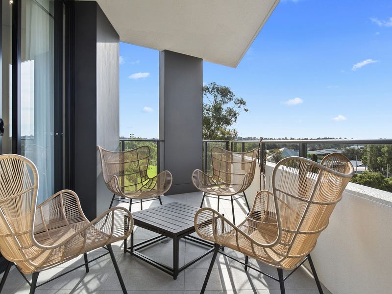 802/7 Maple Tree Road, Westmead, NSW 2145 - Property Details