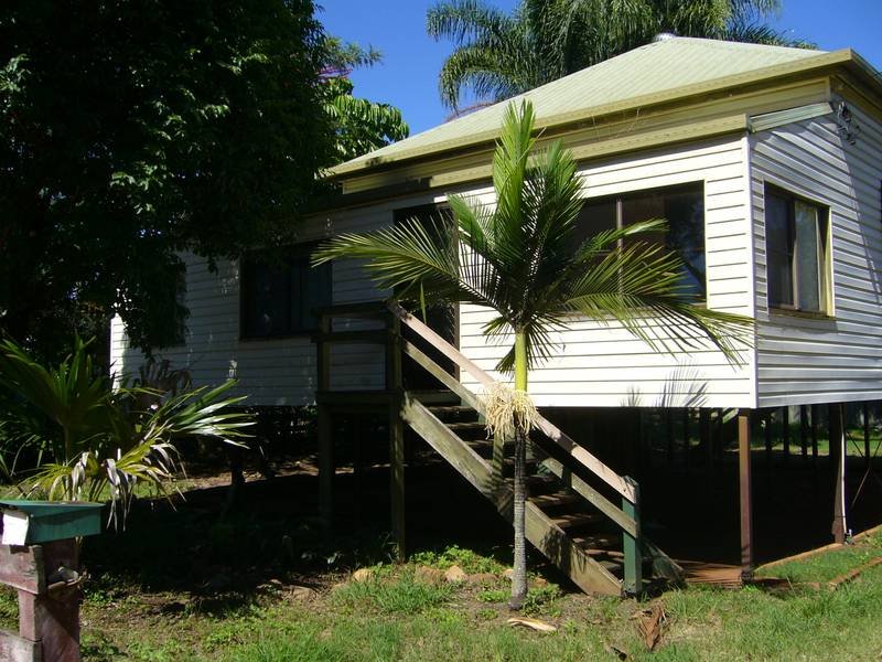 158 Churchill Street, Childers, Qld 4660 - Property Details