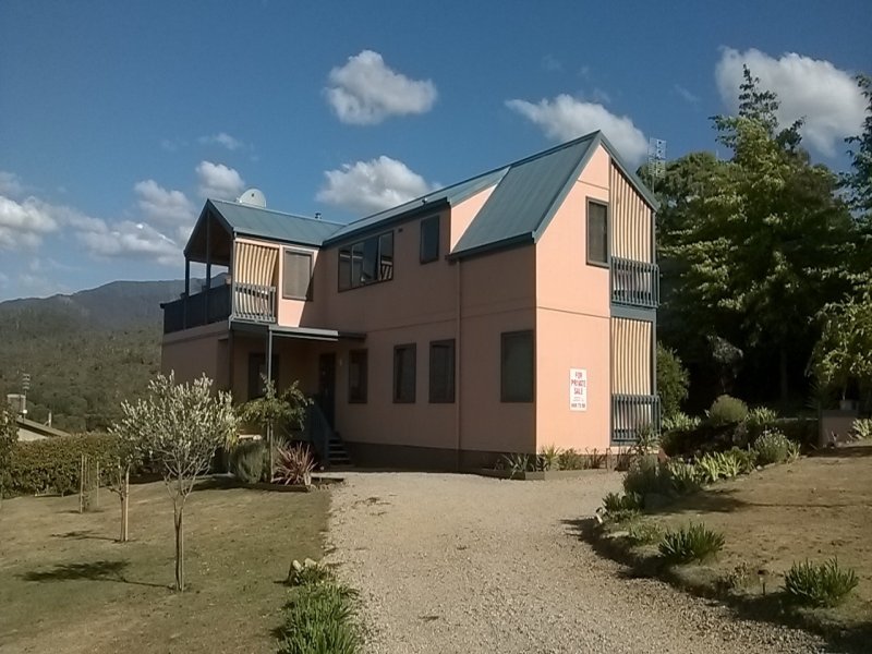 33 Alpine Ridge Drive, Merrijig, Vic 3723 - Property Details