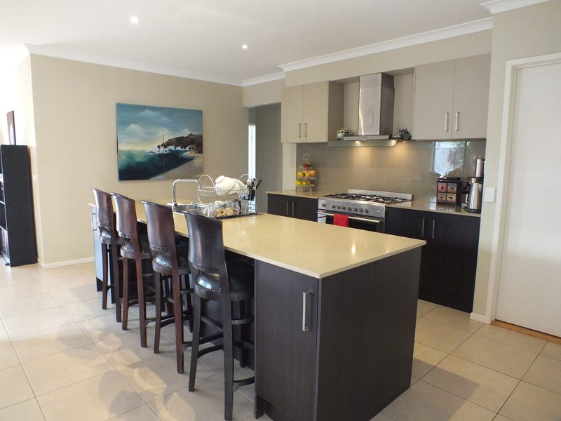 21 Mayesbrook Road, Manor Lakes, VIC 3024 - realestate.com.au
