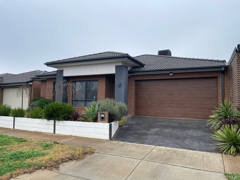 62 Roehampton Drive, Strathtulloh, VIC 3338 - realestate.com.au
