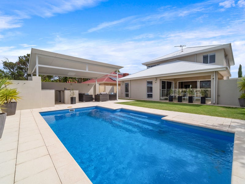 4 Regal Way, Madeley, WA 6065 - Property Details