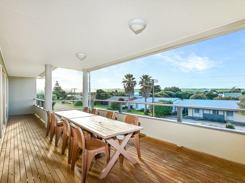 8 Hewett Street, Middleton, SA 5213 - realestate.com.au