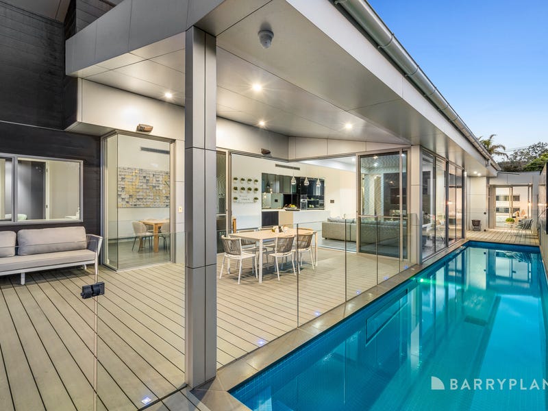 11 Thomas Street, Mordialloc, Vic 3195 - Property Details