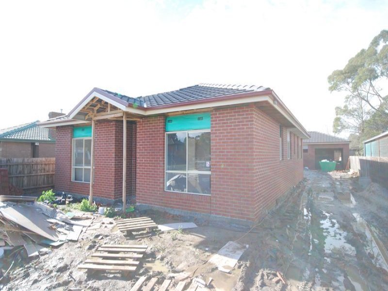 16 Roberts Road, Cranbourne, VIC 3977 - realestate.com.au