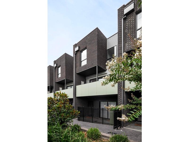 6 Sacramento Way, Coburg, Vic 3058 - Property Details