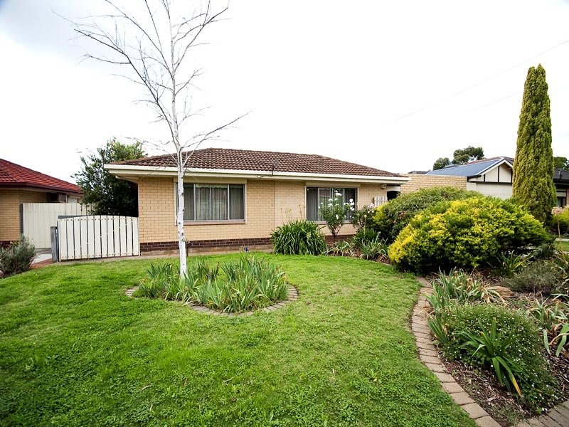 11 McCarthy Court, Pooraka, SA 5095 - Property Details