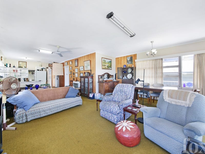 51 Broad Street, Labrador, Qld 4215 - Property Details