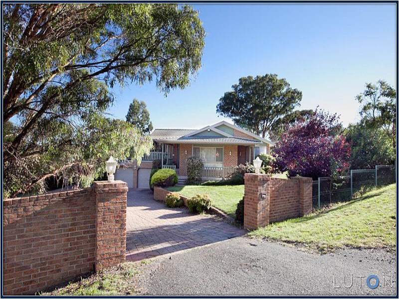 2 Taylor Place, Greenleigh, NSW 2620 - Property Details