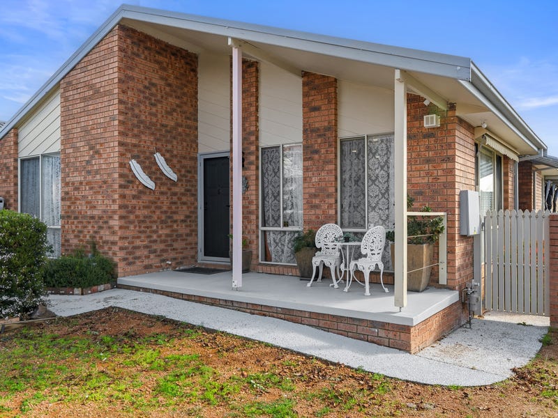 2 Harry Hopman Circuit, Gordon, ACT 2906 - House for Sale - realestate ...