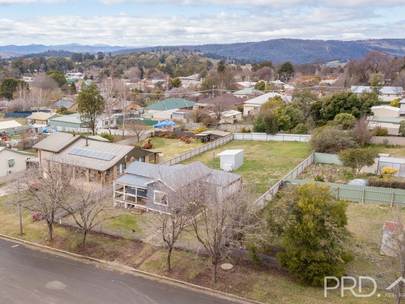 7 Batlow Avenue, Batlow, NSW 2730 - Property Details
