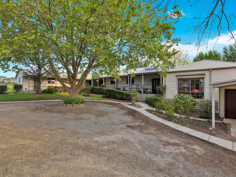 70 Garfield Road, Garfield, Vic 3814 - Property Details