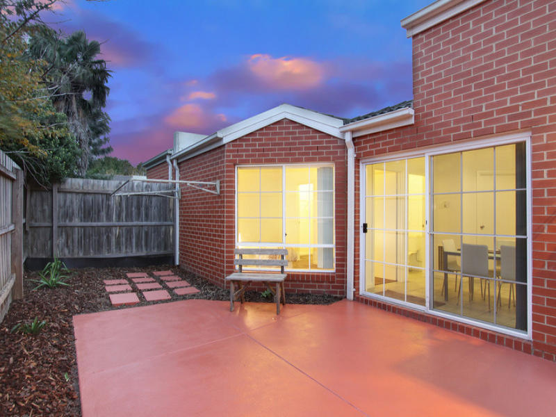 3/5 Rae Street, Chadstone, Vic 3148 - Property Details
