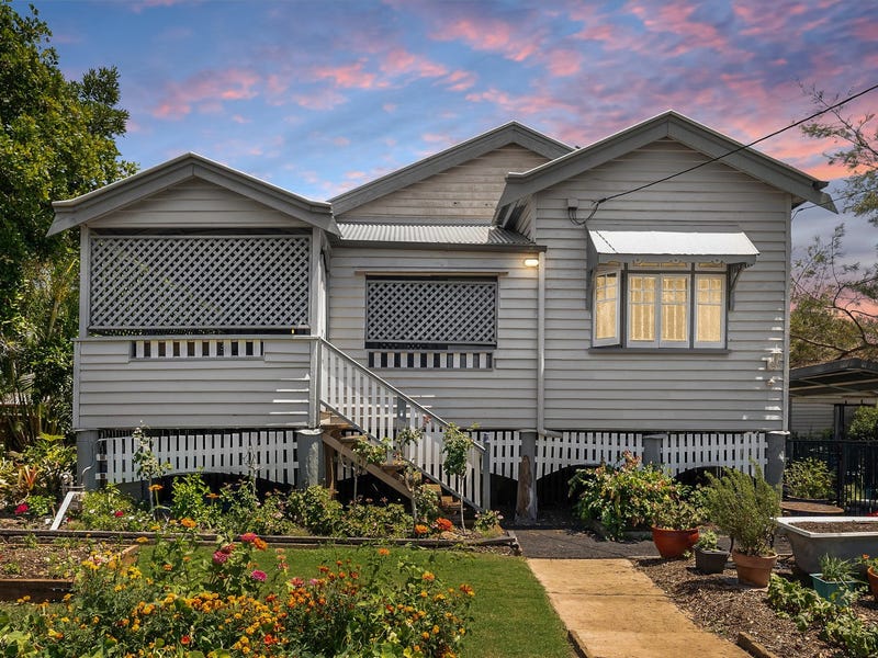 8 Booval Street, Booval, Qld 4304 - Property Details