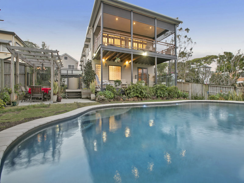 18 Manly Road, Manly, QLD 4179 - realestate.com.au