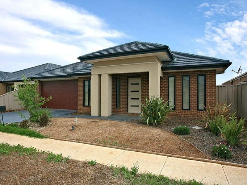 5 Tarango Drive, Point Cook, VIC 3030 - realestate.com.au