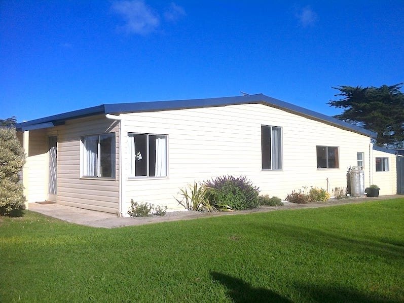 17 George Street, Currie, TAS 7256 - realestate.com.au