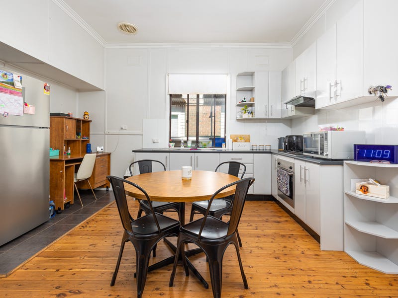 82 Grey Street, Temora, NSW 2666 - Property Details