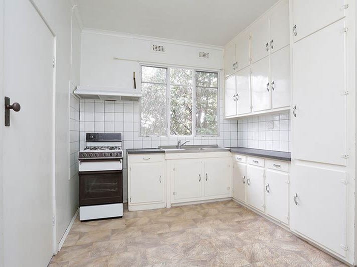 2 Woolert Street, Ashwood, VIC 3147 - realestate.com.au