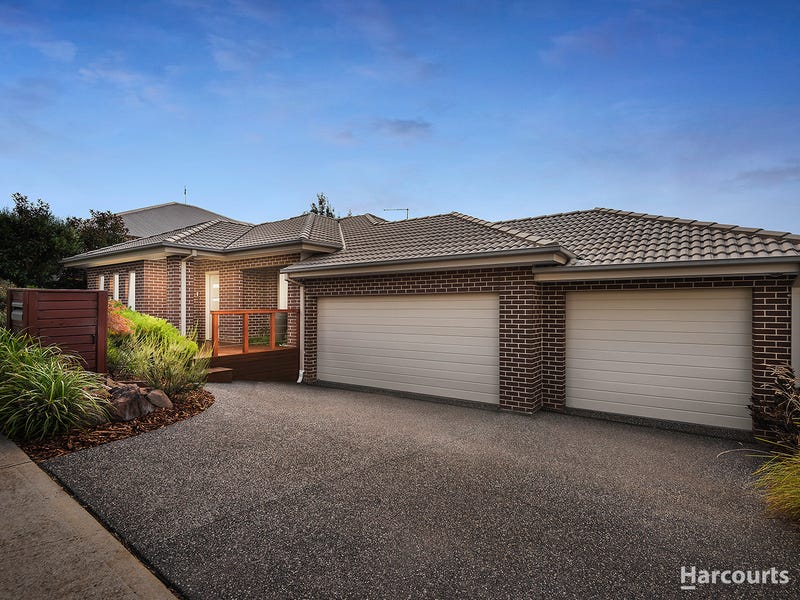 4 Kinkora Way, Pakenham, Vic 3810 - Property Details