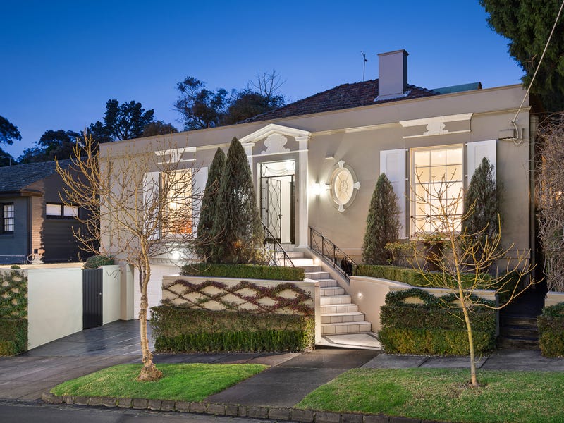2 Blackfriars Close, Toorak, Vic 3142 - Property Details