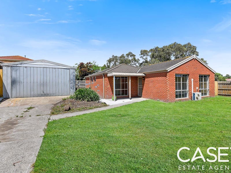 11 Valley View Rise, Hampton Park, VIC 3976 - realestate.com.au