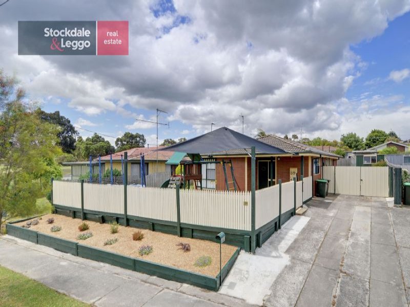 39 Maple Crescent, Churchill, Vic 3842 - Property Details