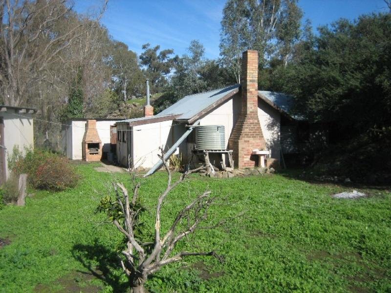 1 Lyall Road, Redesdale, Vic 3444 - Property Details