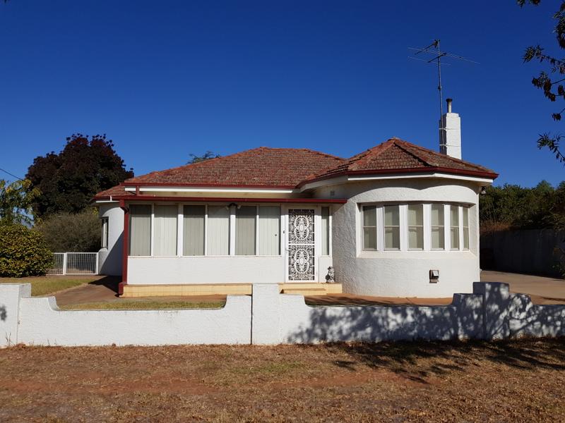 110 Grey Street, Temora, NSW 2666 - realestate.com.au