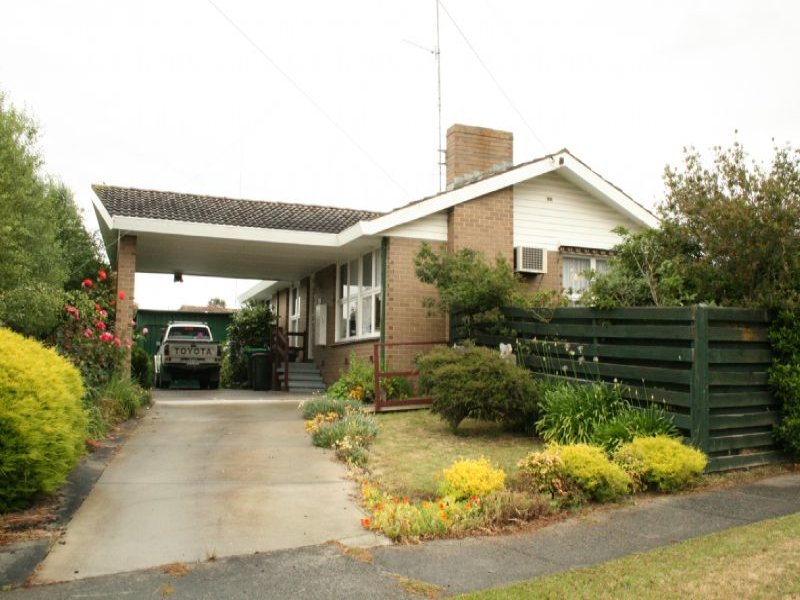 1 Walker Parade, Churchill, Vic 3842 - Property Details