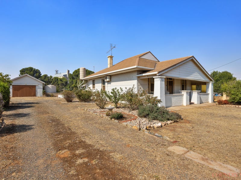 14 Railway Parade, Robertstown, SA 5381 - Property Details