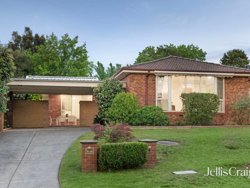 9 Helston Court, Croydon Hills, VIC 3136 - realestate.com.au