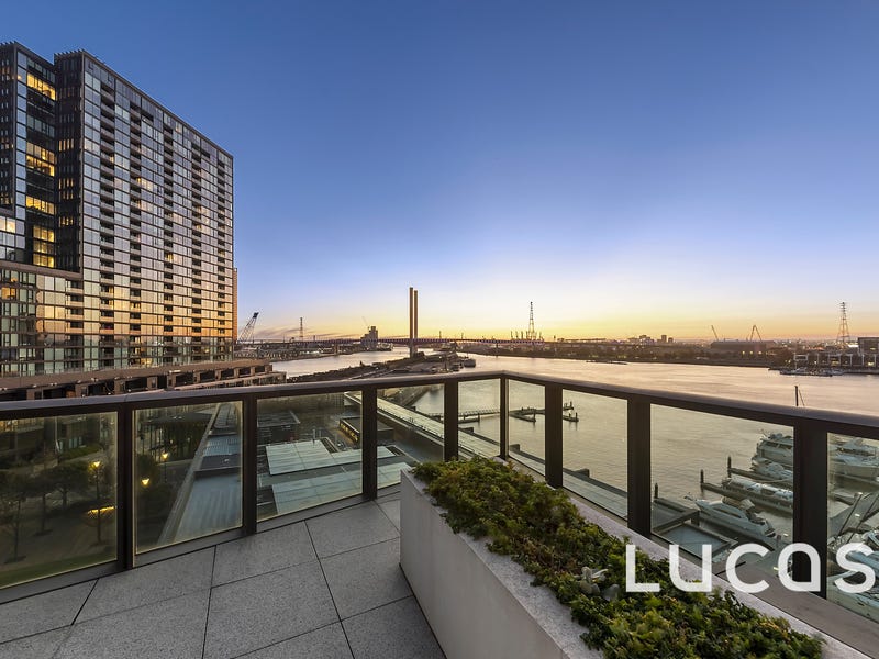 61/9 Waterside Place, Docklands, Vic 3008 - Property Details