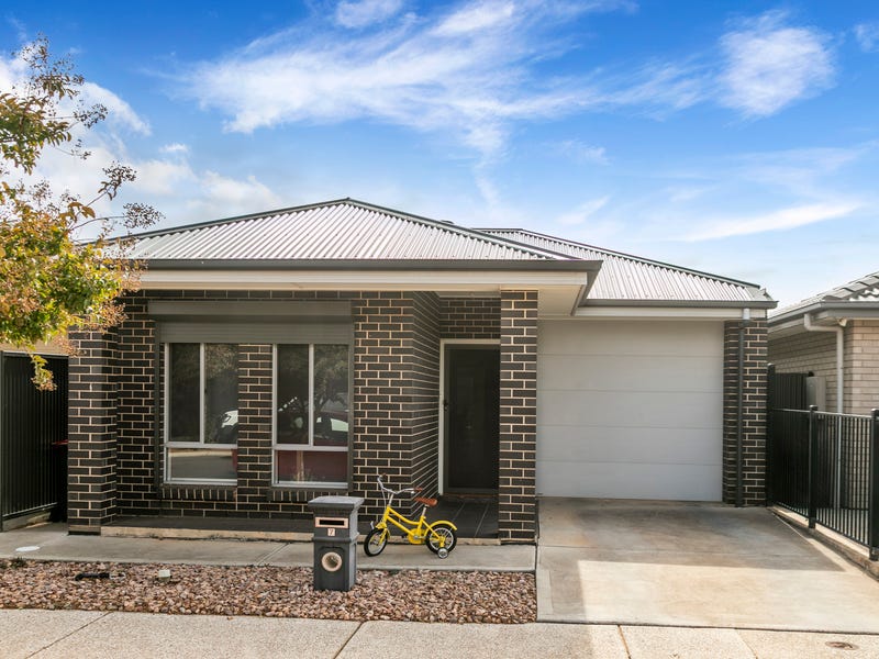 Houses for Sale in Blakeview, SA 5114 - realestate.com.au