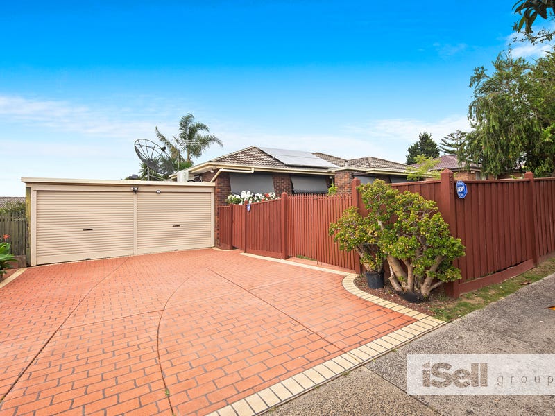 214 James Cook Drive, Endeavour Hills, Vic 3802