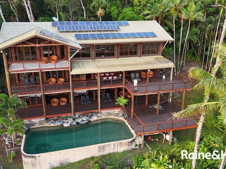 275 Penda Close COW BAY (The Magnificent Barn), Daintree, Qld 4873 ...