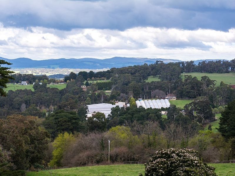 30 Parker Road, Silvan, VIC 3795 - realestate.com.au