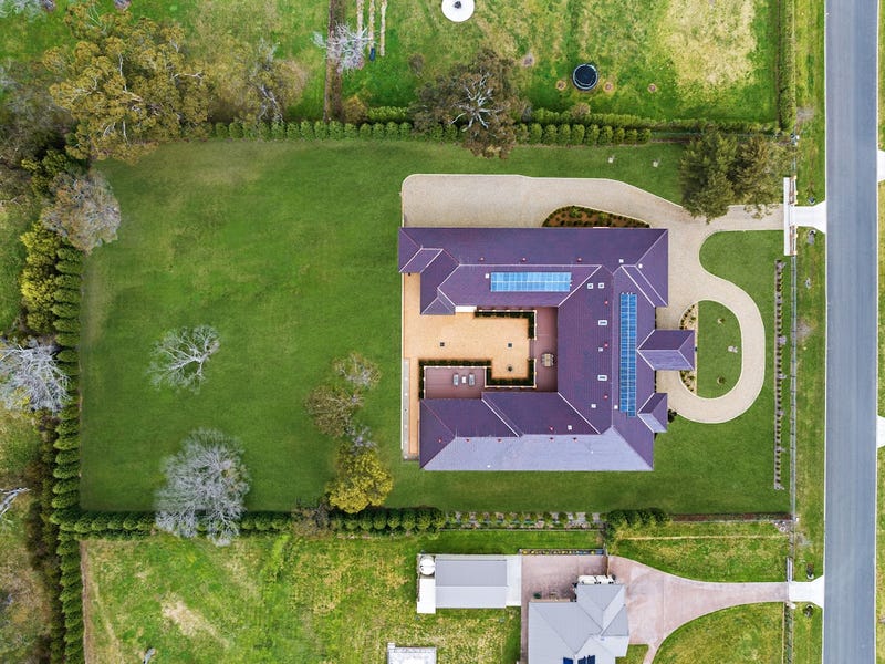 10 Edward Riley Drive, Bowral, NSW 2576 - Property Details