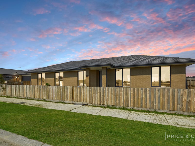 13 Furlong Crescent, Dalyston, Vic 3992 - Property Details